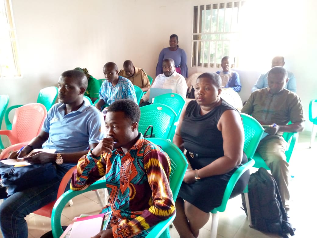 Biodiversité, Forêts et Climat dans le Département du Nkam : le ...